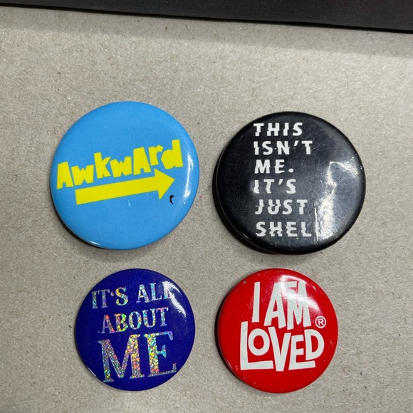 Jewelry | Vtg Pin Back Button Lot Im Just A Shell Awkward Tv Show I Am ...